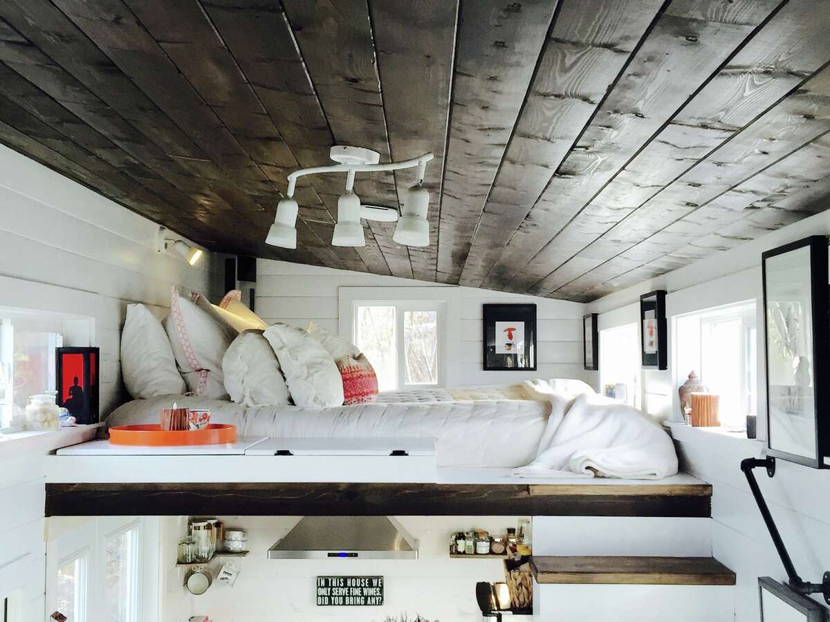 Bay Area couple finds affordable living with 162-square-foot tiny house