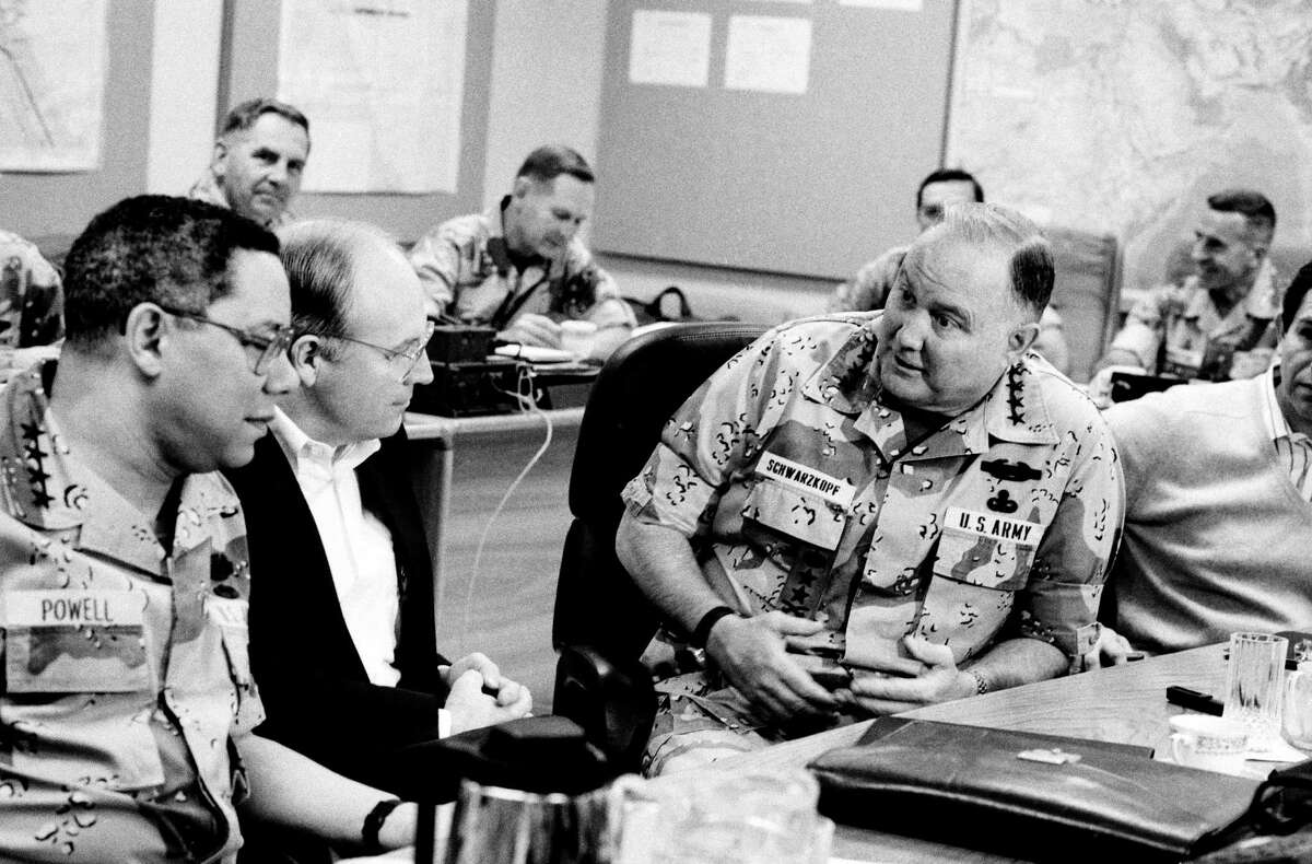 25 years since Operation Desert Storm, in photos
