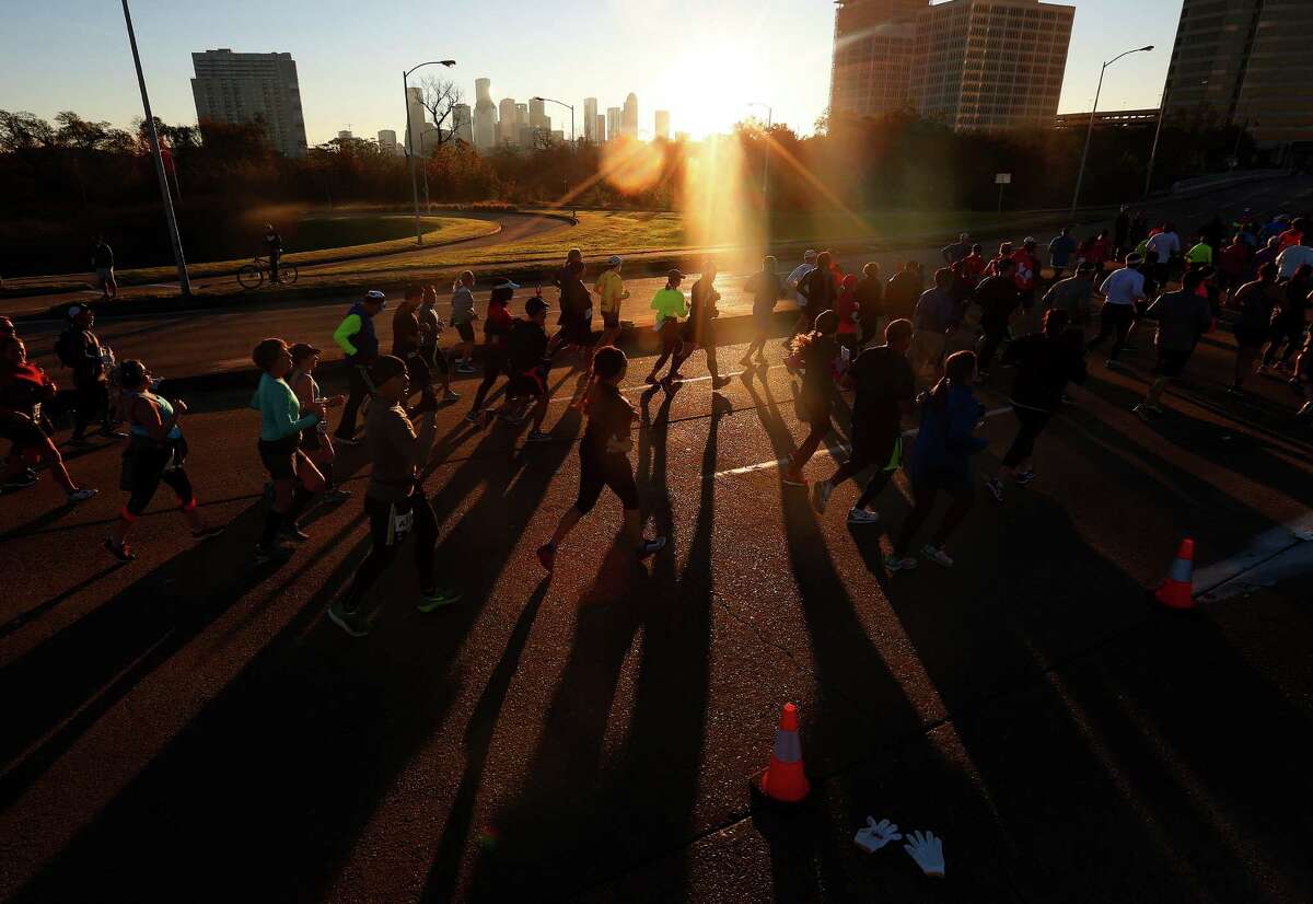 Fashion, style of the 42nd annual Houston Marathon