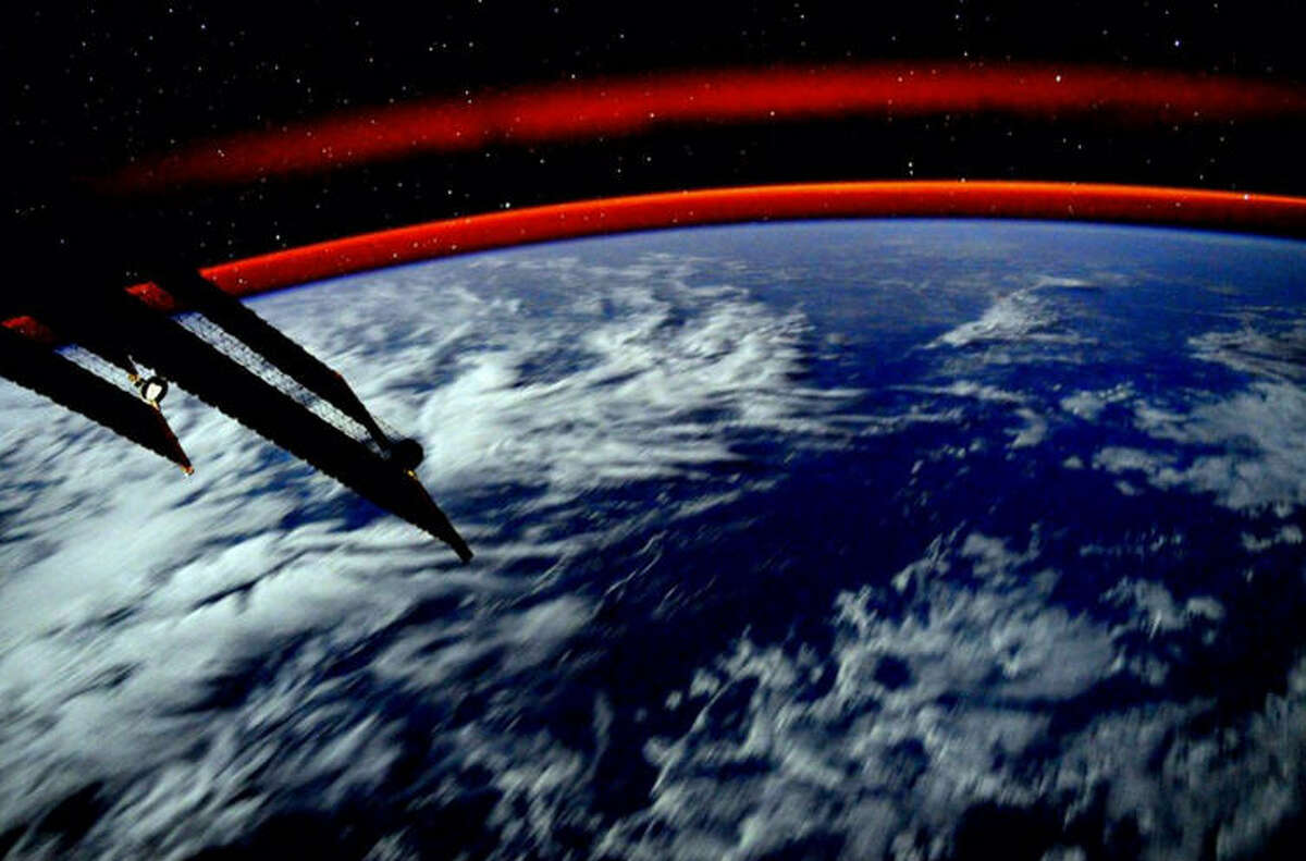 NASA releases stunning new image of Earth taken from lunar orbit NASA releases stunning new image of Earth taken from lunar orbit