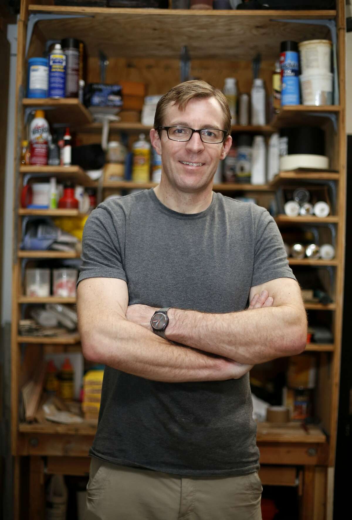 Tile artist takes a tip from wood grain and steel