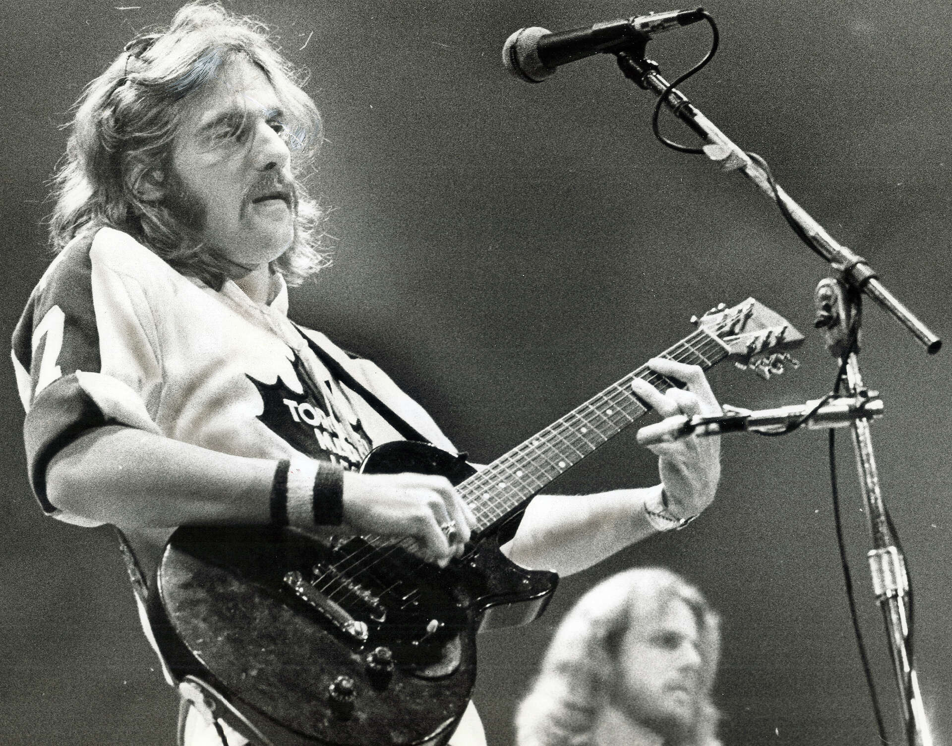 Eagles guitarist Glenn Frey dead at 67