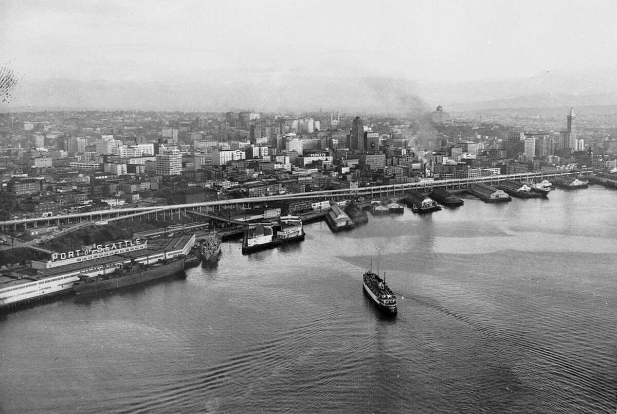 Seattle's waterfront through the years