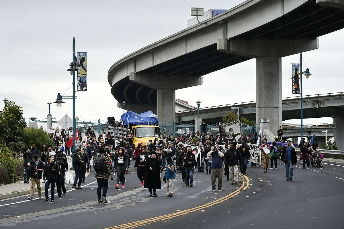 Bay Bridge reopens after protesters chain themselves, shut down span