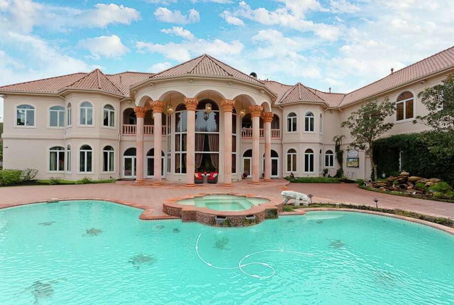 Indian- and Moroccan-style Sugar Land mansion listed at nearly $7M ...