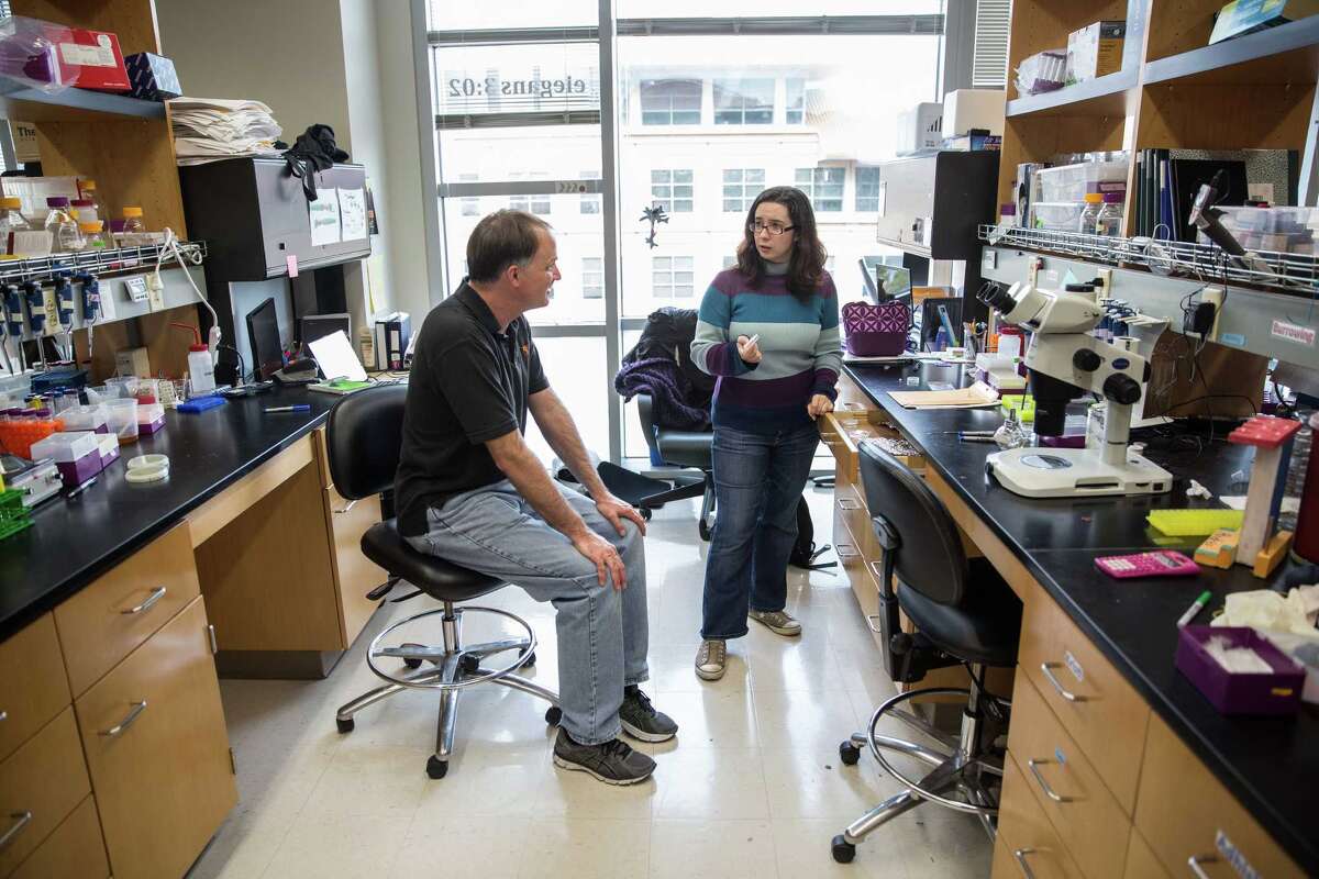 Universities dip into crowdfunding to raise money