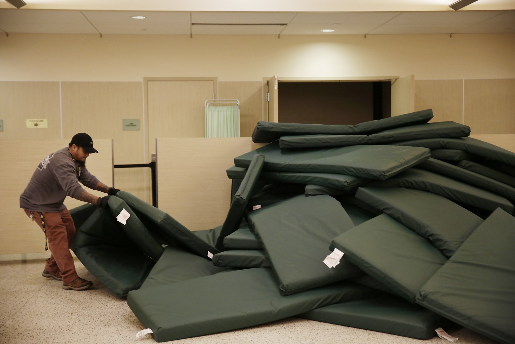 As rain comes down, more S.F. homeless shelters open up