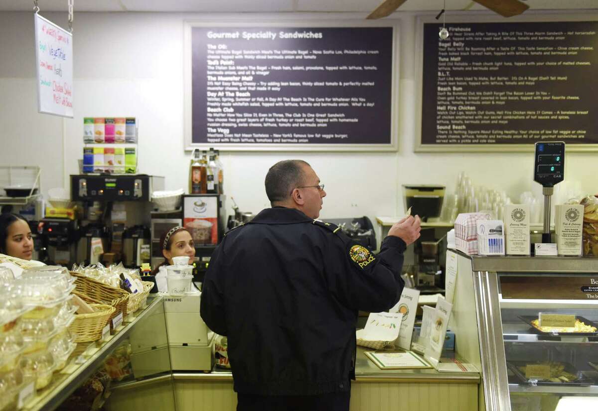 “Coffee with a Cop” draws crowd in Old Greenwich