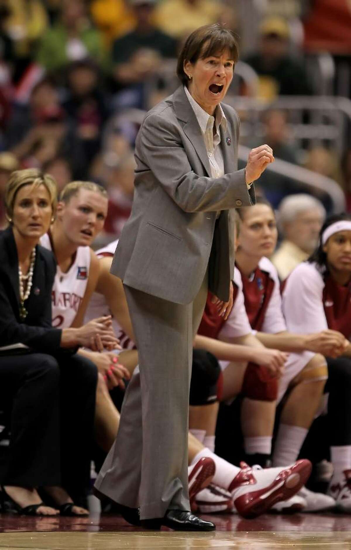 Stanford out to deny UConn a second straight title