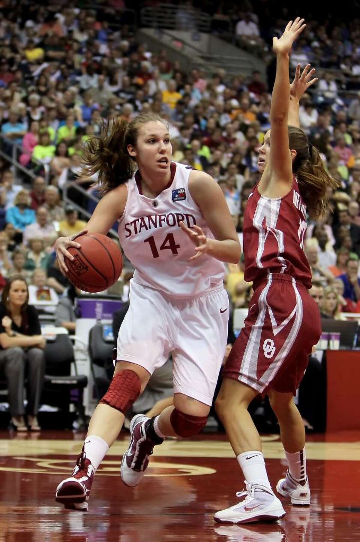 Stanford out to deny UConn a second straight title