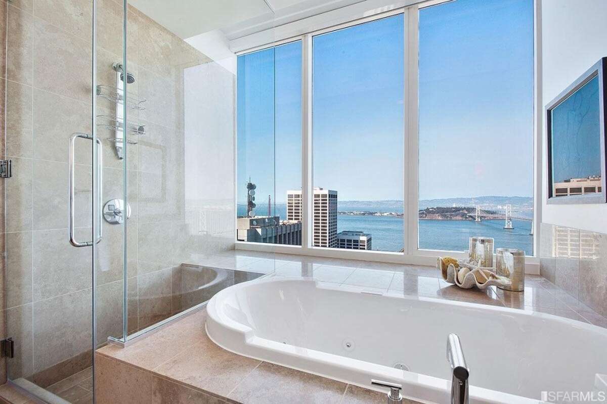 SF’s landmark tower for rich and famous is sinking and tilting