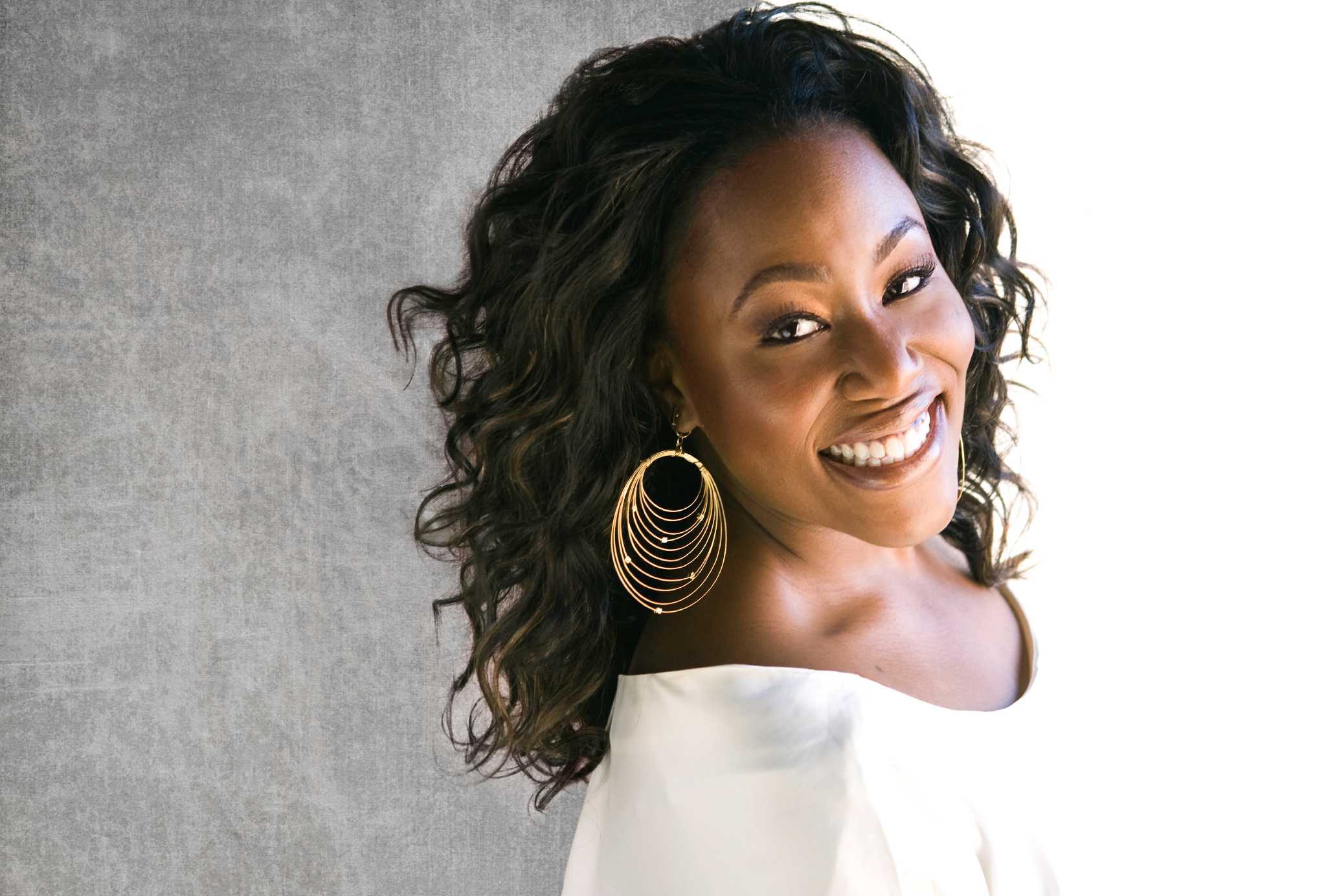 Gospel singer Mandisa is refreshed, ready to tour