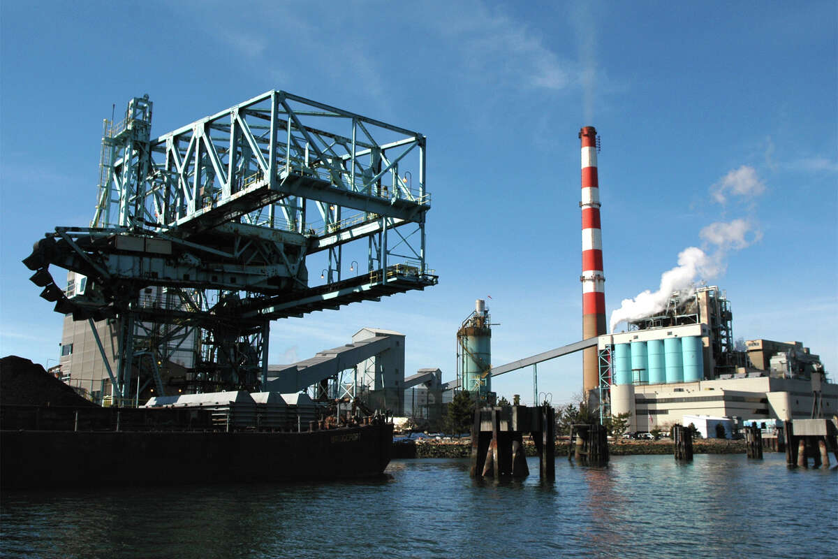 Hearing set for deal to close Bridgeport power plant
