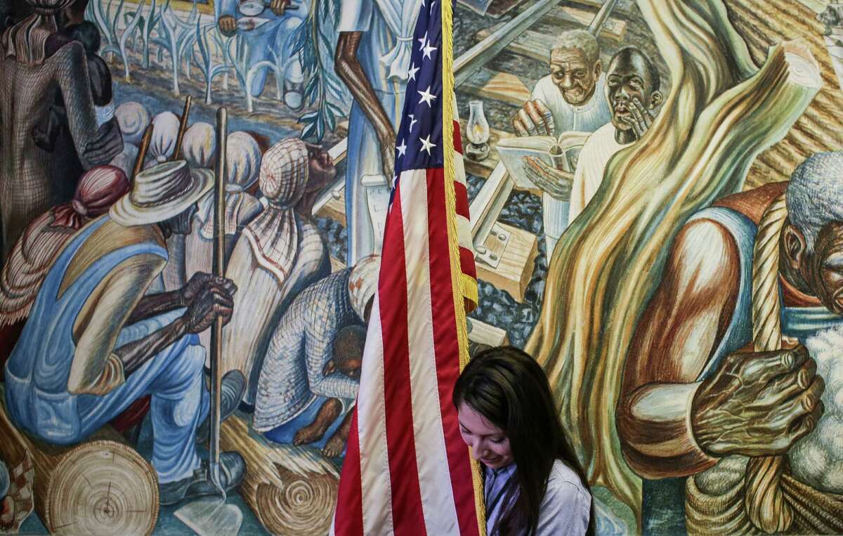 Third Ward Center needs work but priceless mural can be saved