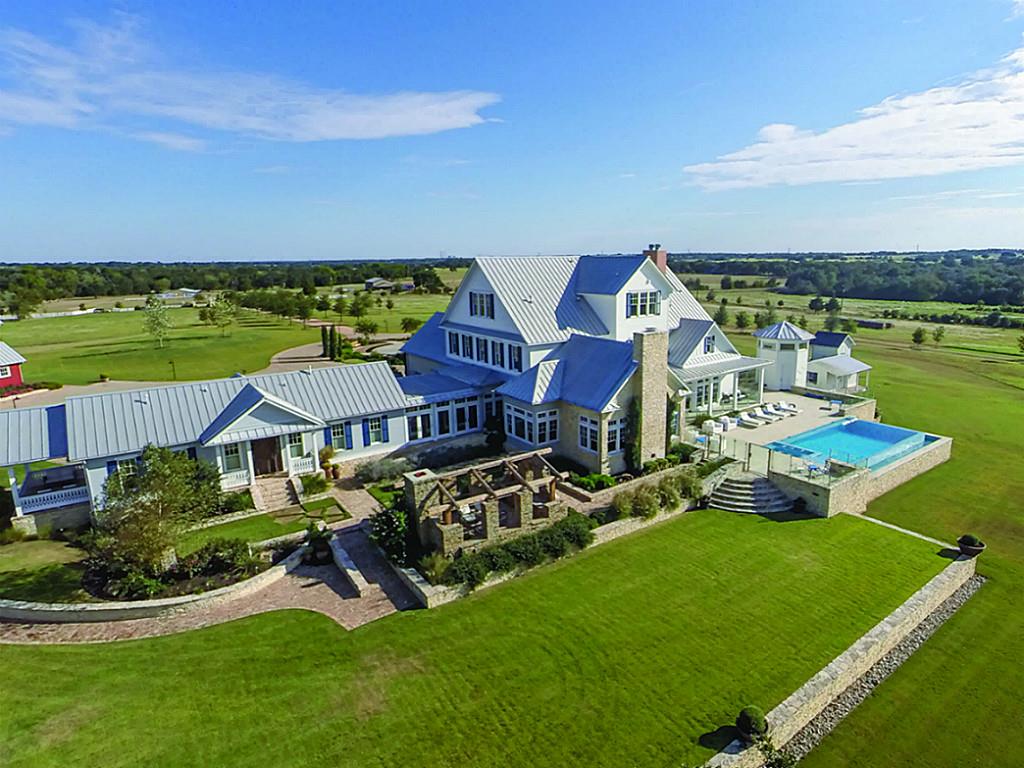 Mansions for sale in small Texas towns