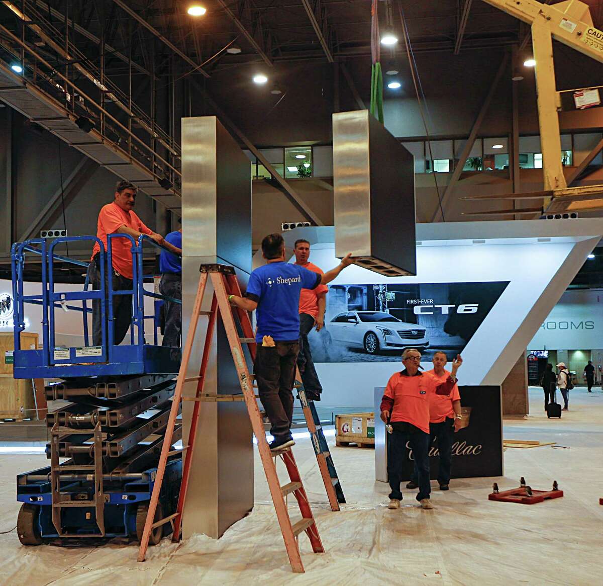 Auto Show features the green and the guzzlers