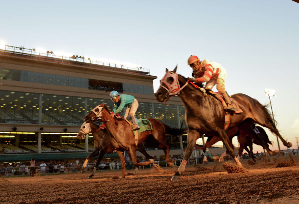 Horse racing tracks bracing for more uncertainty