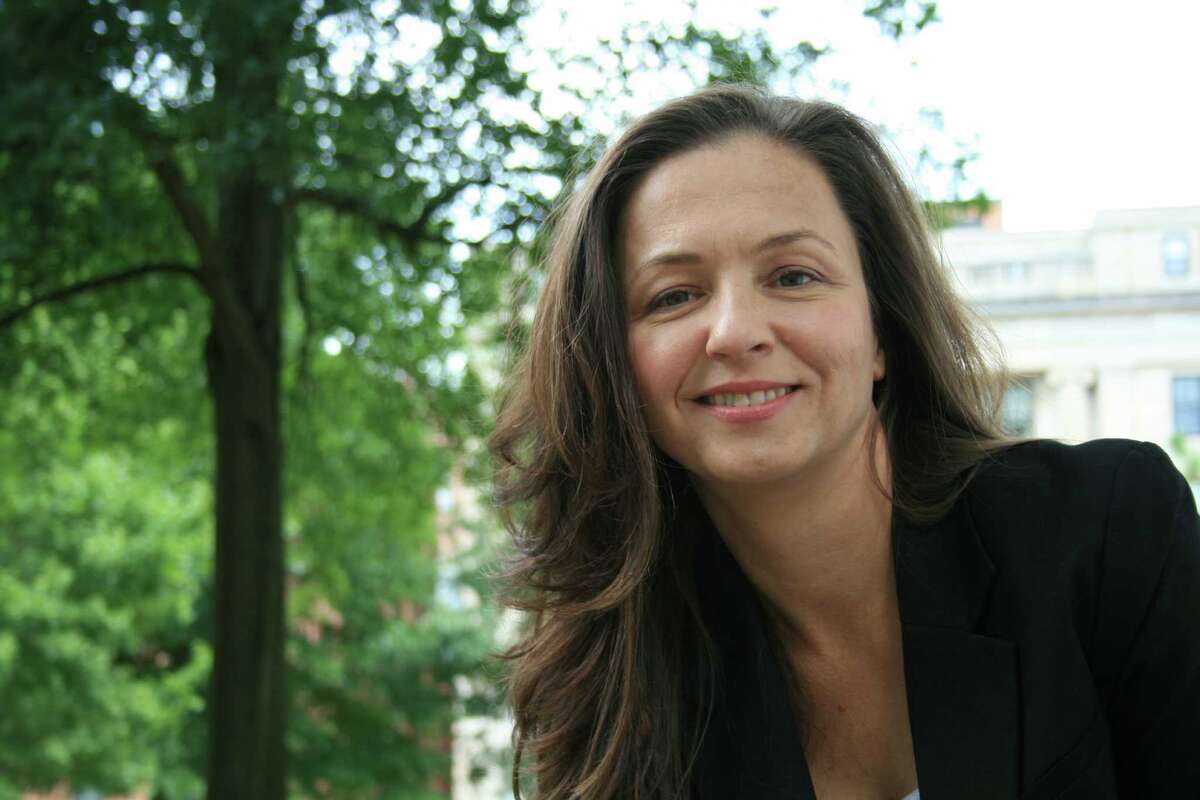 Author used scientific background in chronicling follies of dating