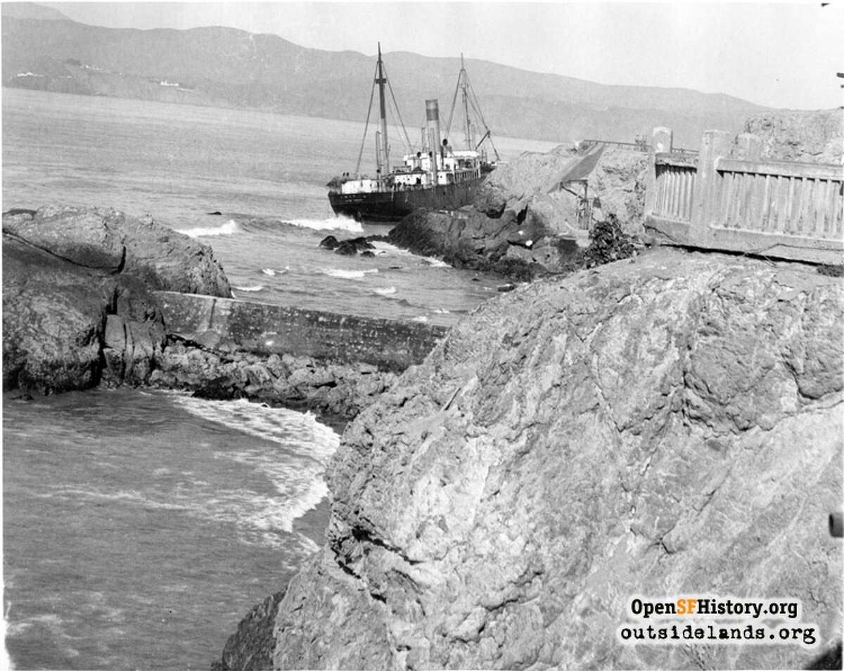 The most famous shipwrecks of San Francisco Bay