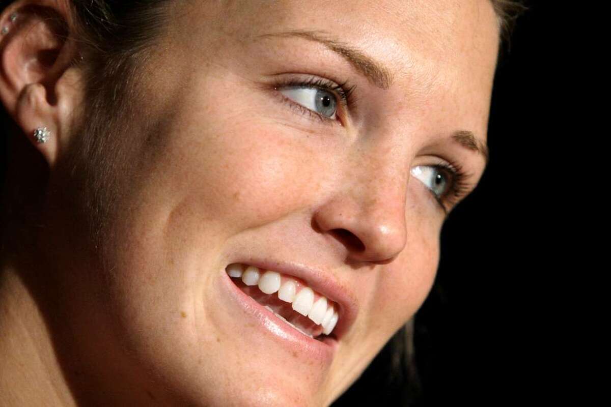 Stanford out to deny UConn a second straight title