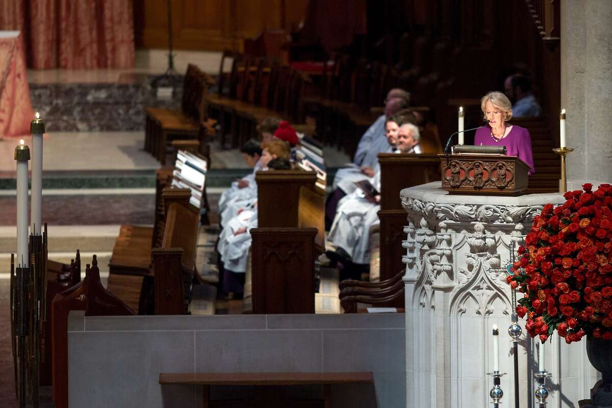Almost 1,000 help send off Wilkes Bashford in style