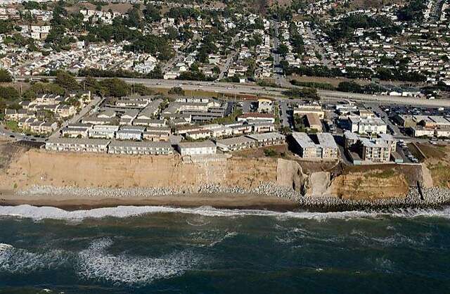 Aerial photos over decades show ocean's devouring of Pacifica cliffs