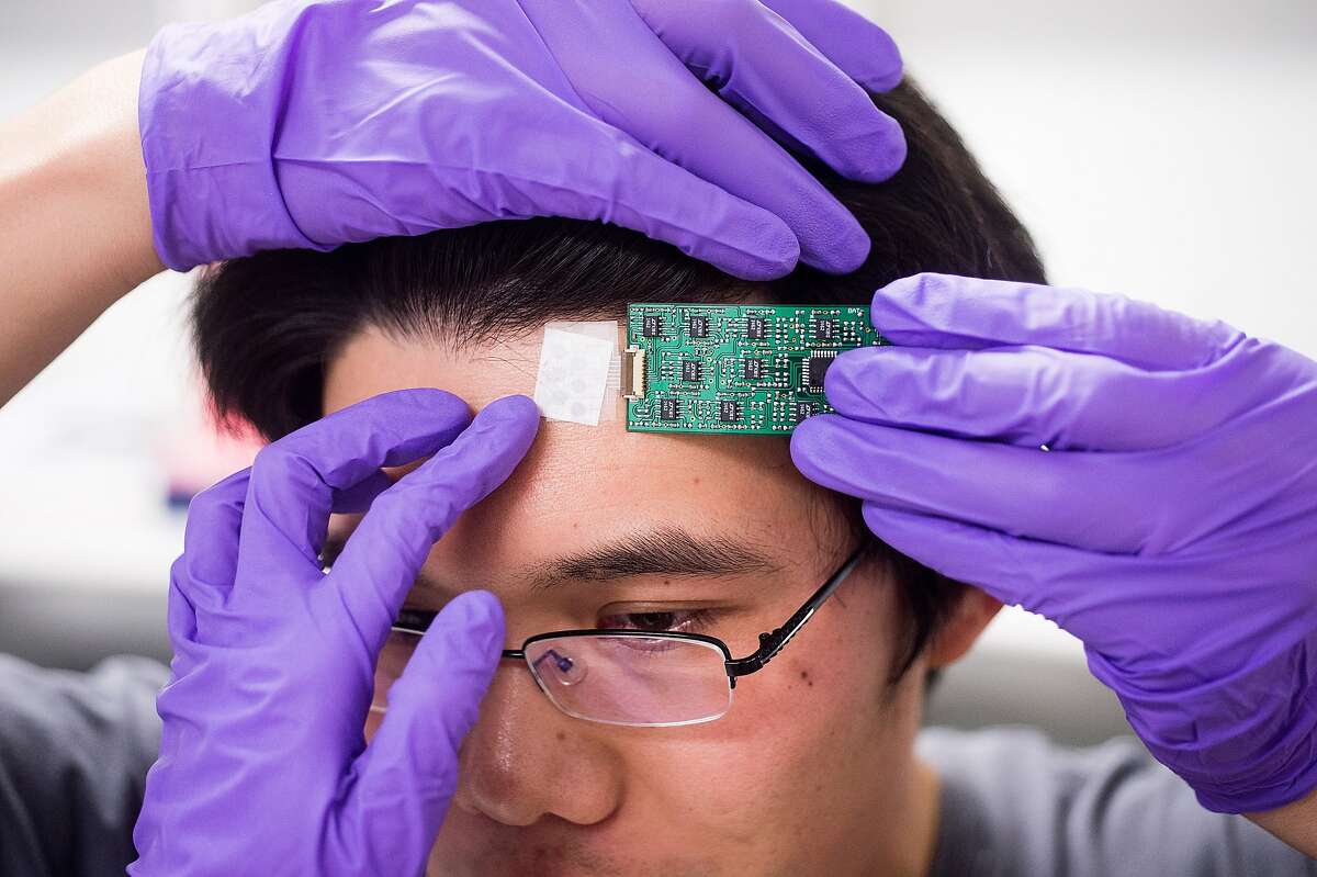 Wearable device monitors athletes’ body chemistry through sweat