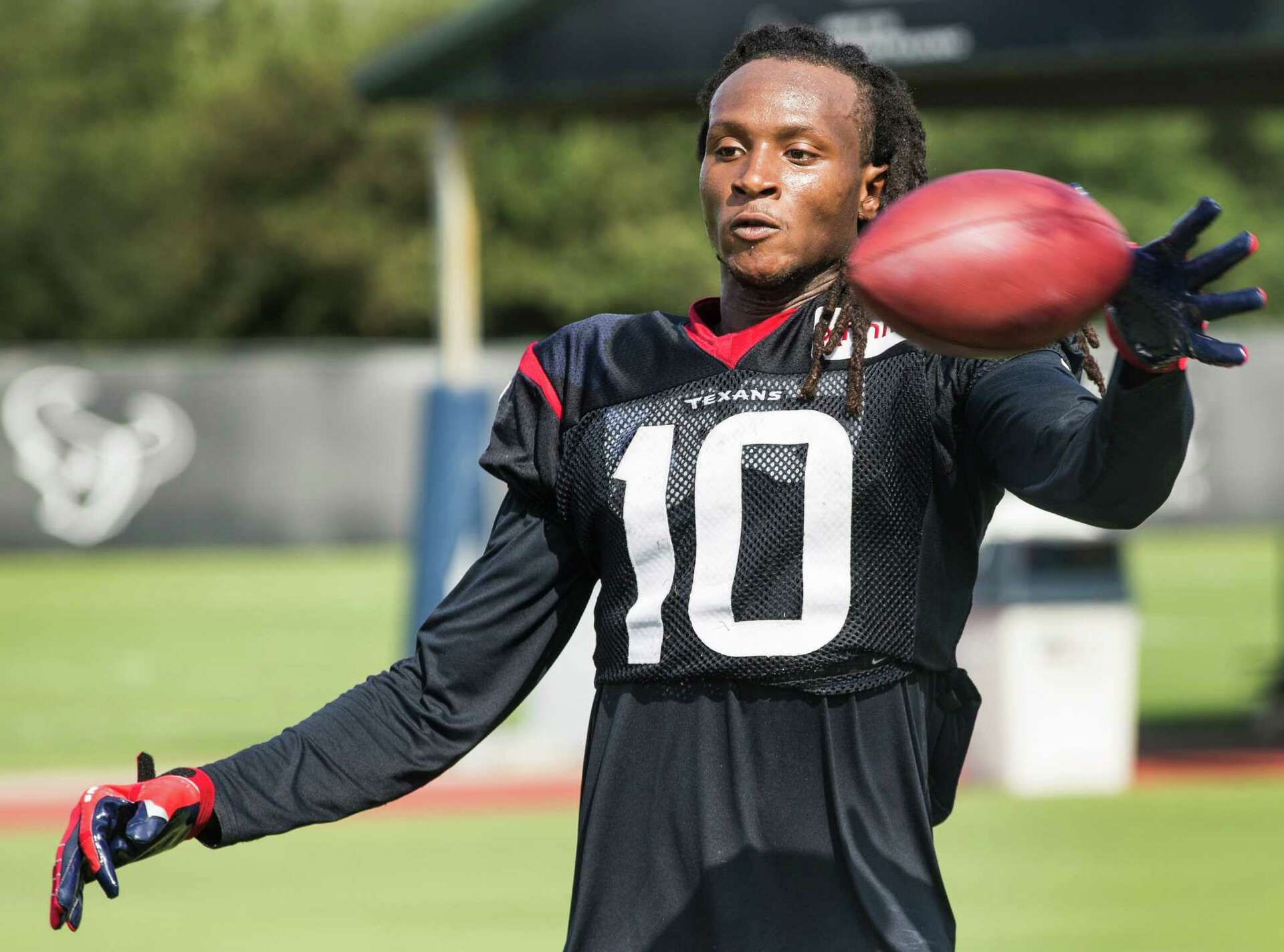 DeAndre Hopkins says Texans are the team to beat