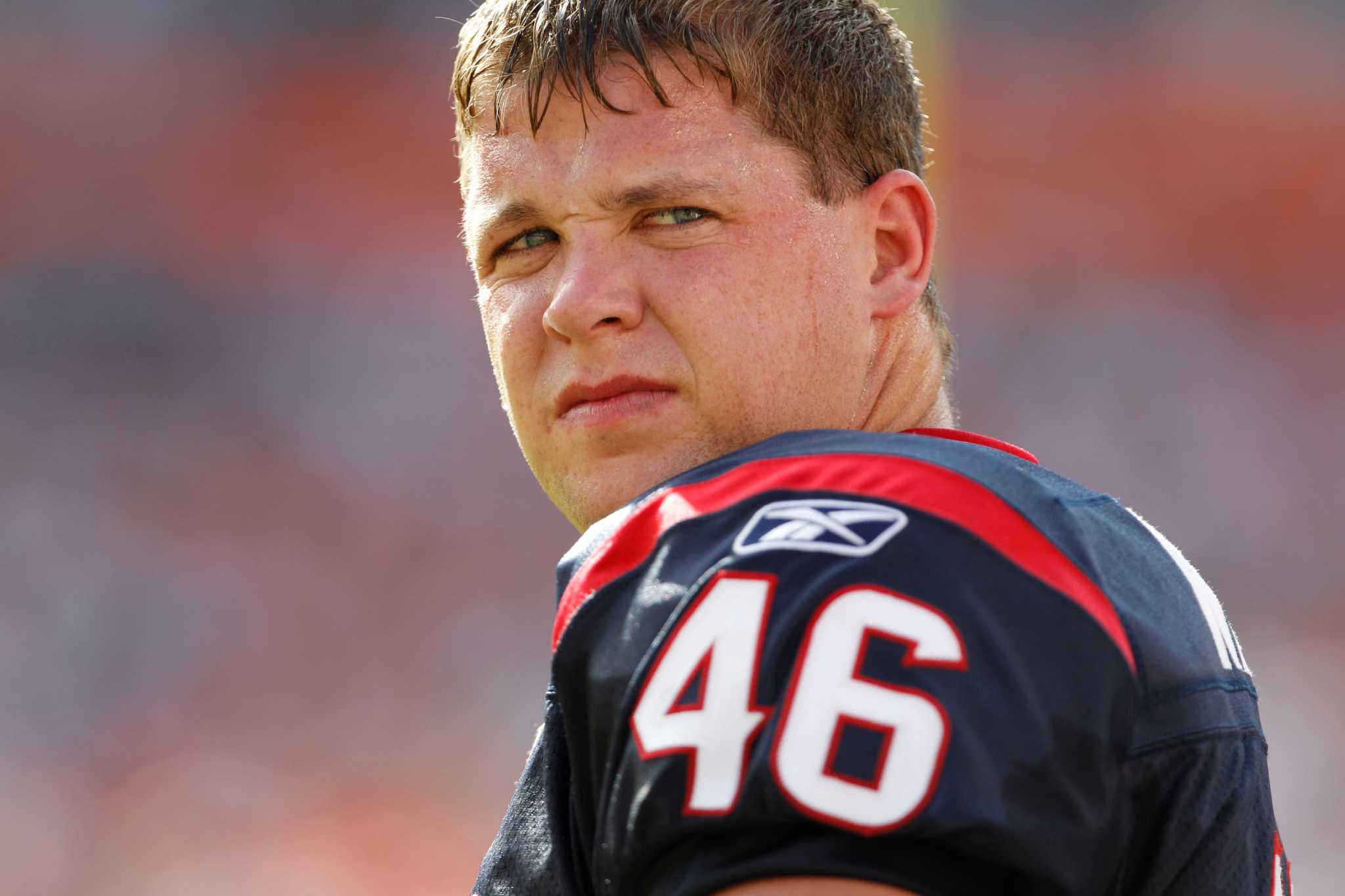 Texans' Jon Weeks leans on his wife in time of crisis