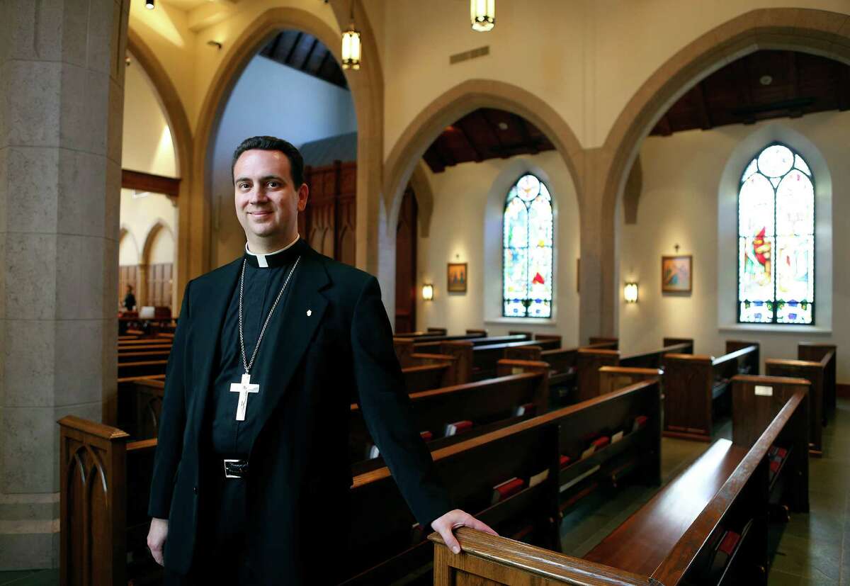 Vatican veteran poised to lead converts