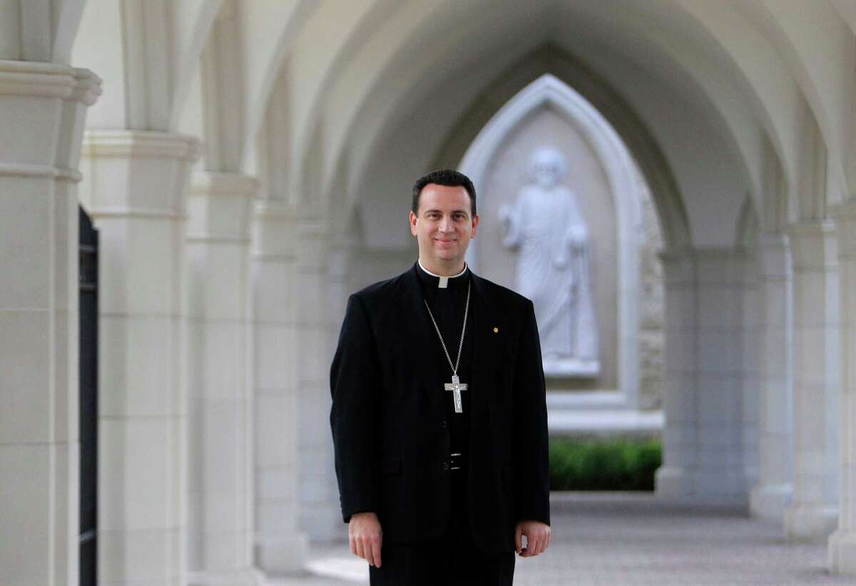 Vatican veteran poised to lead converts