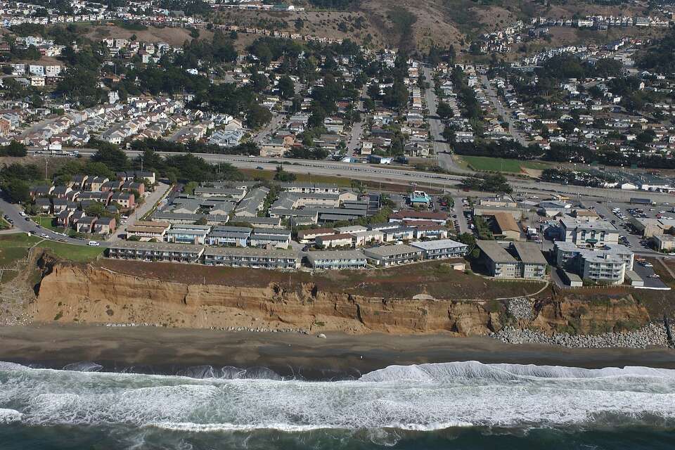 Aerial photos over decades show ocean's devouring of Pacifica cliffs