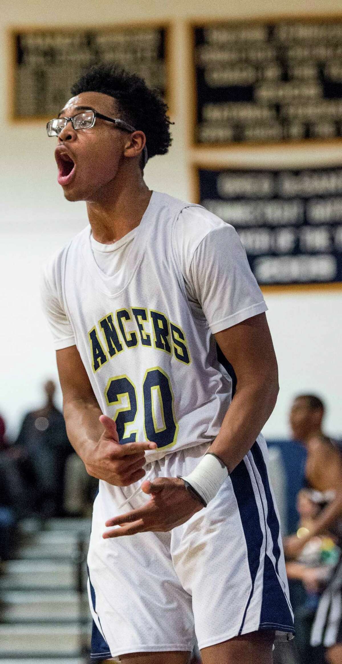 ND-Fairfield tops Pomperaug to remain unbeaten in SWC play; Laczkoski ...