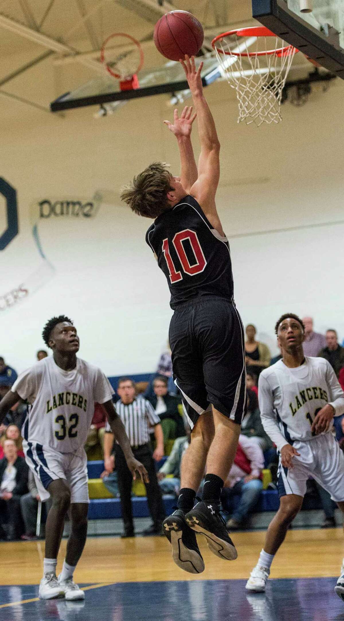 ND-Fairfield tops Pomperaug to remain unbeaten in SWC play; Laczkoski ...