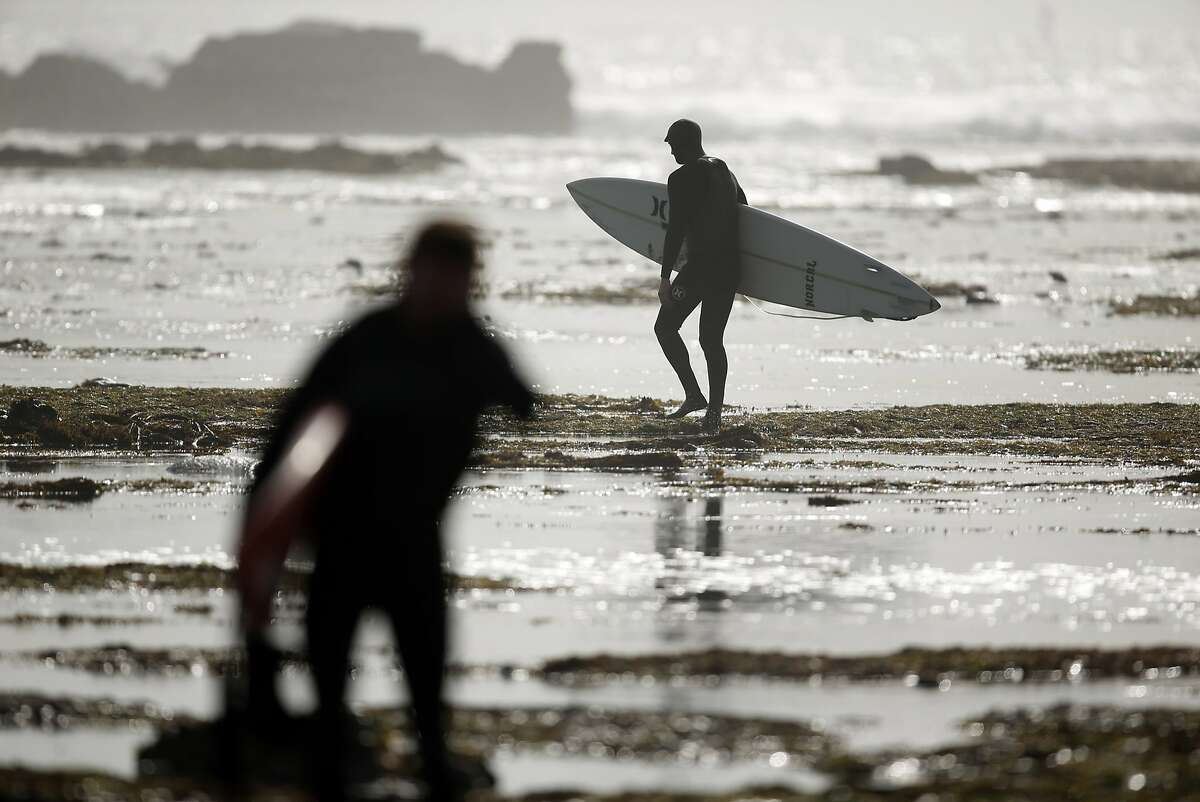 Mavericks surf contest draws an all-star cast