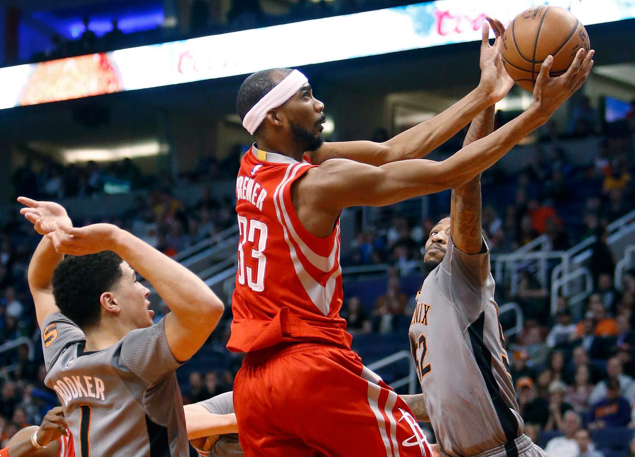 Rockets' Corey Brewer adds scoring to his list of contributions