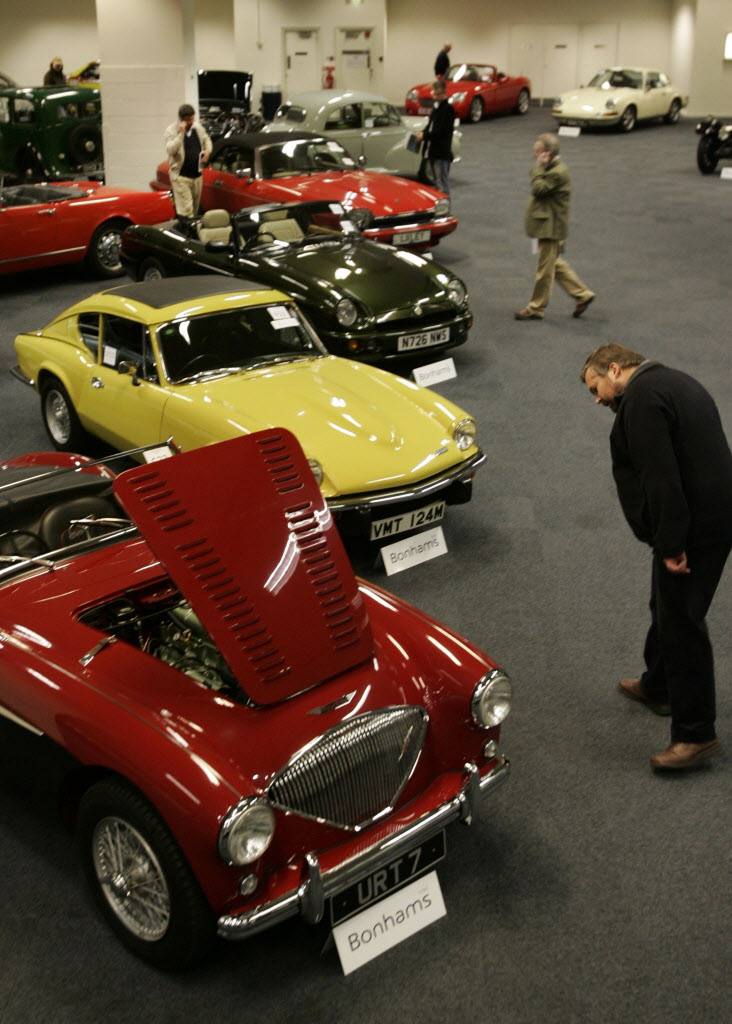 Grenades, sub explosive hidden in Austin-Healey classic car