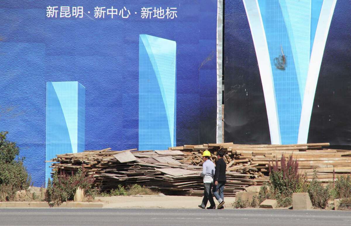 An eerie look inside China's enormous, empty 'ghost cities'