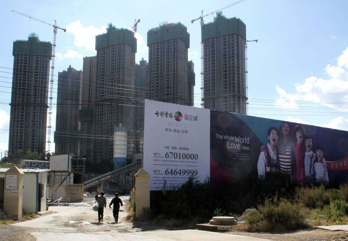 An eerie look inside China's enormous, empty 'ghost cities'