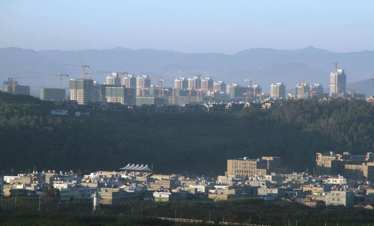 An eerie look inside China's enormous, empty 'ghost cities'