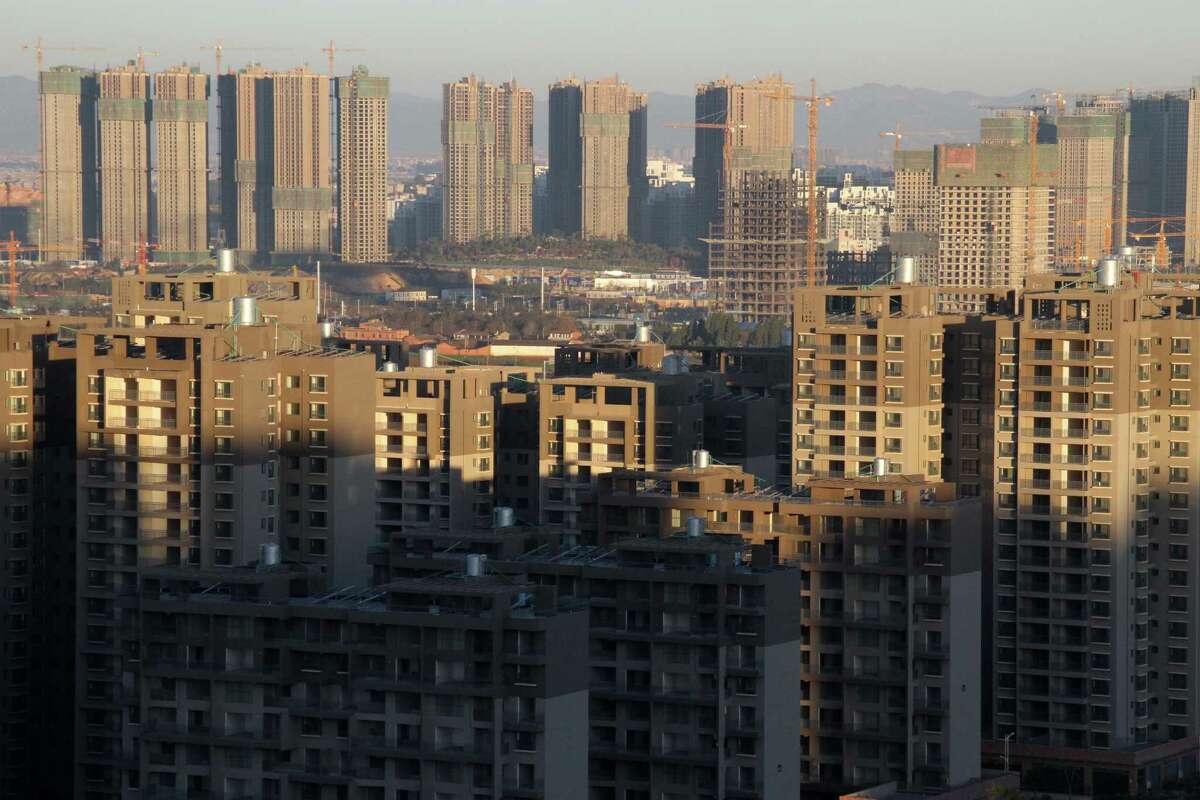 An eerie look inside China's enormous, empty 'ghost cities'