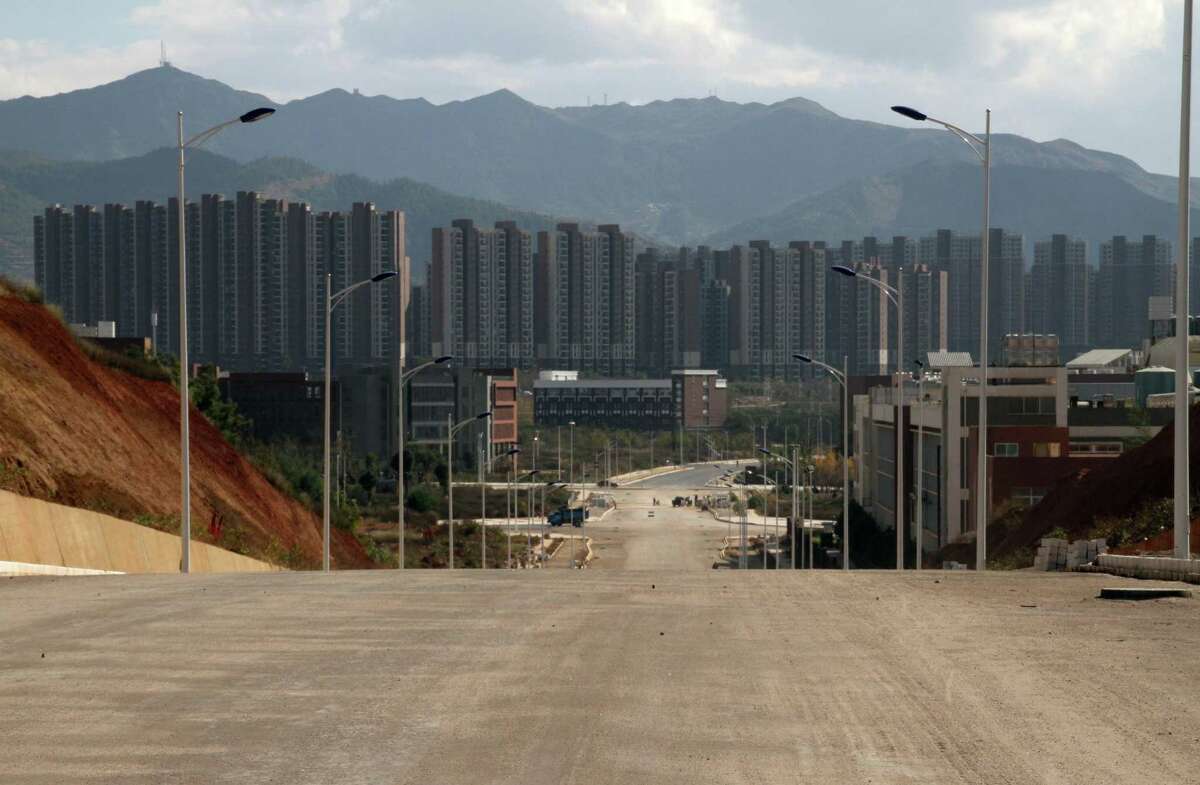 An eerie look inside China's enormous, empty 'ghost cities'
