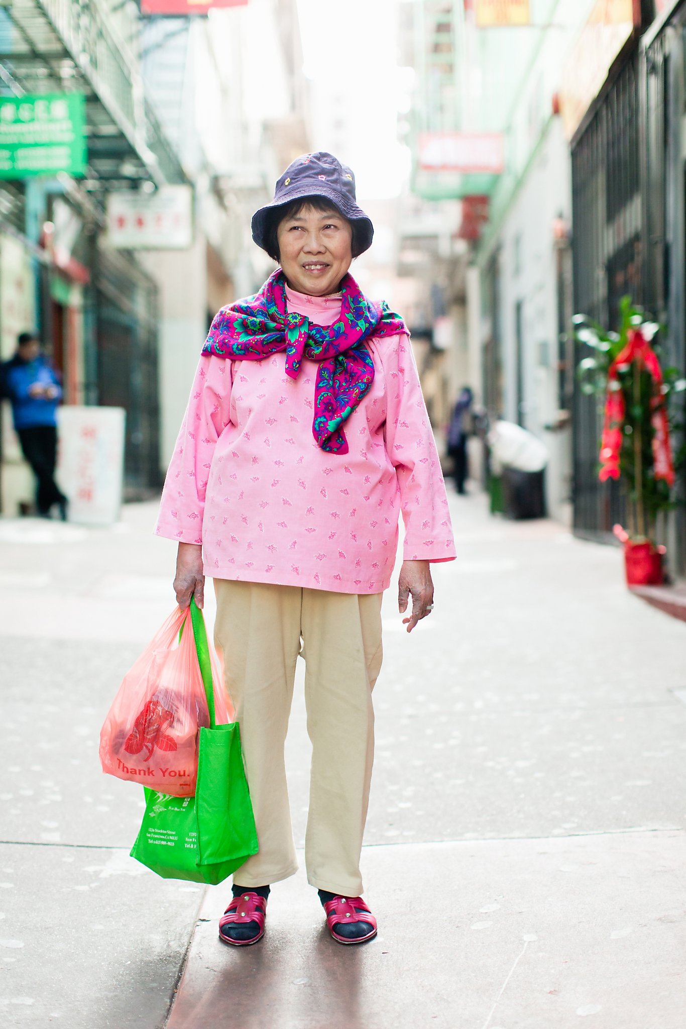 Photos capture colorful, unique street fashion of Chinatown