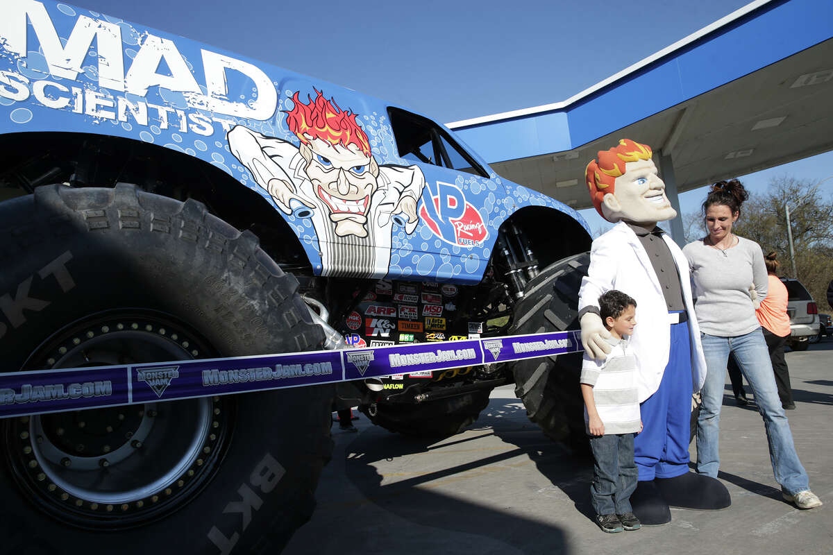 Mad Scientist monster truck pushes VP Racing Fuels mainstream