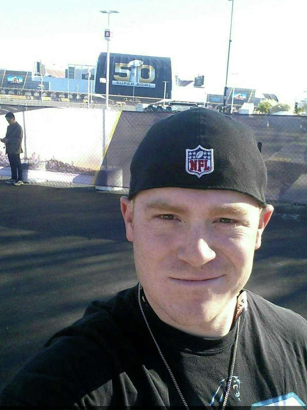 Danbury bartender uses creative campaign to raise money for Super Bowl