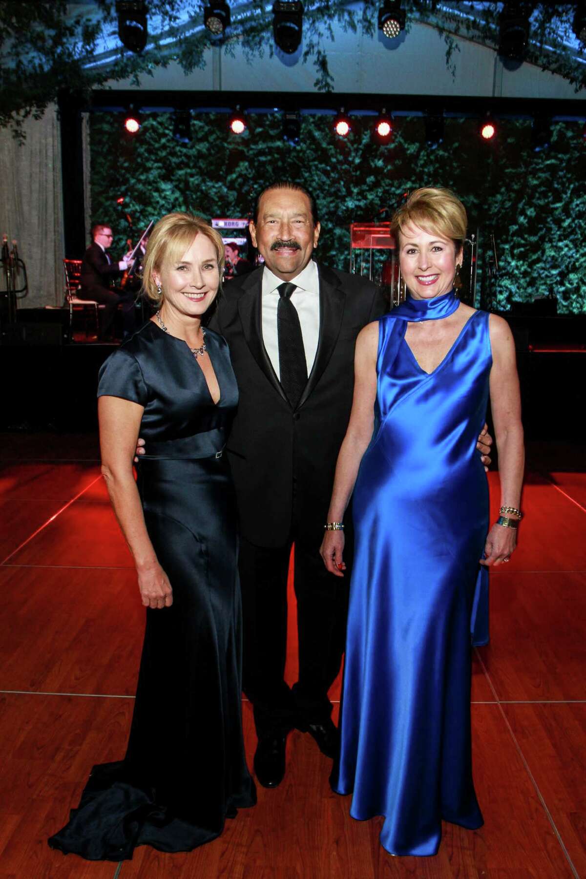 Discovery Green gala nearly raised $1 million