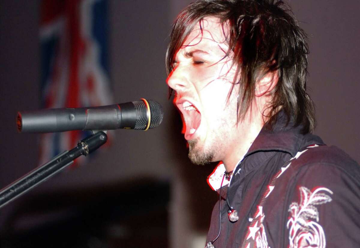 Houston singer Bryan Scott joins rock band Sick Puppies