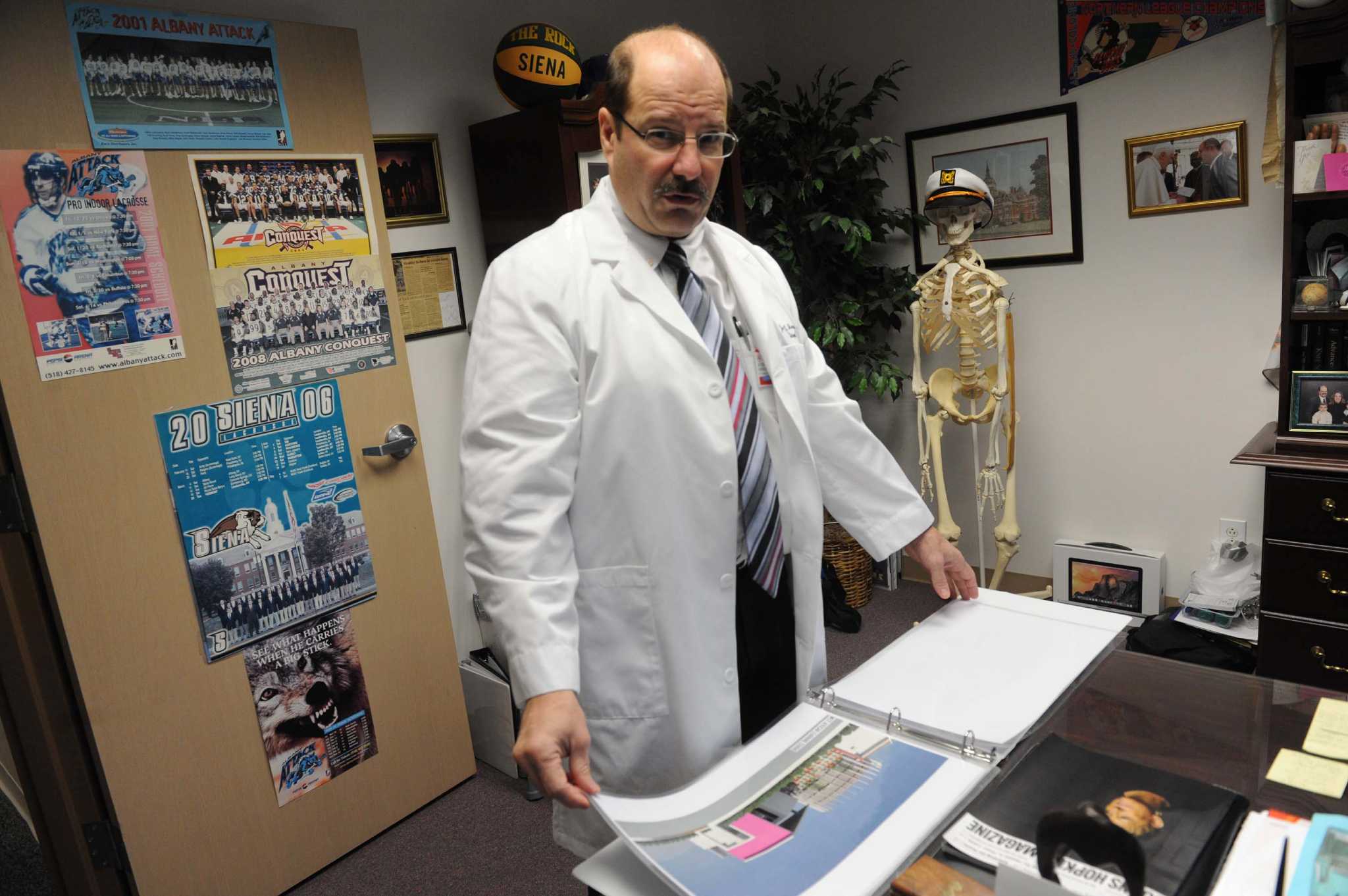 Troy surgeon, who worked to build medical center in Africa, dies