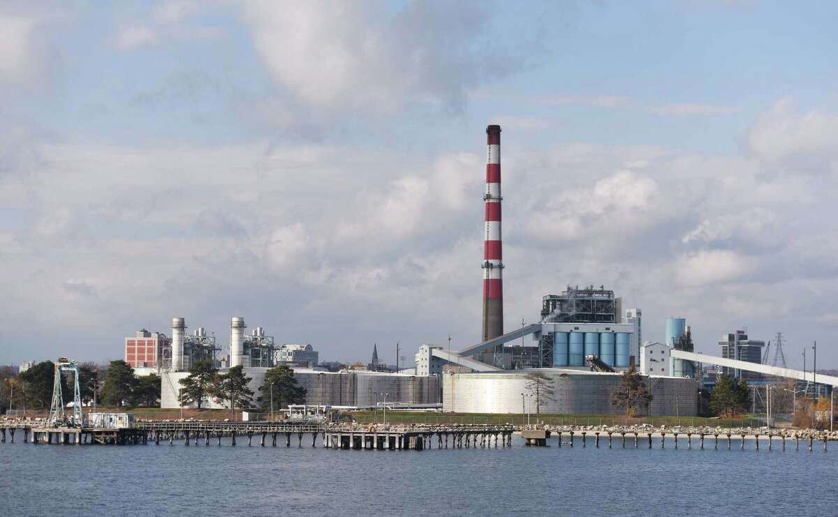 Bridgeport coal plant owner cleared for gas project