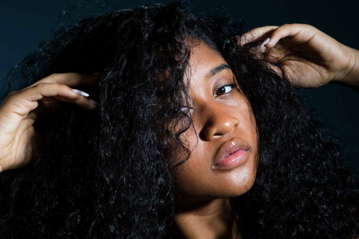 Houston's Young Lyric brings her rap game to TV